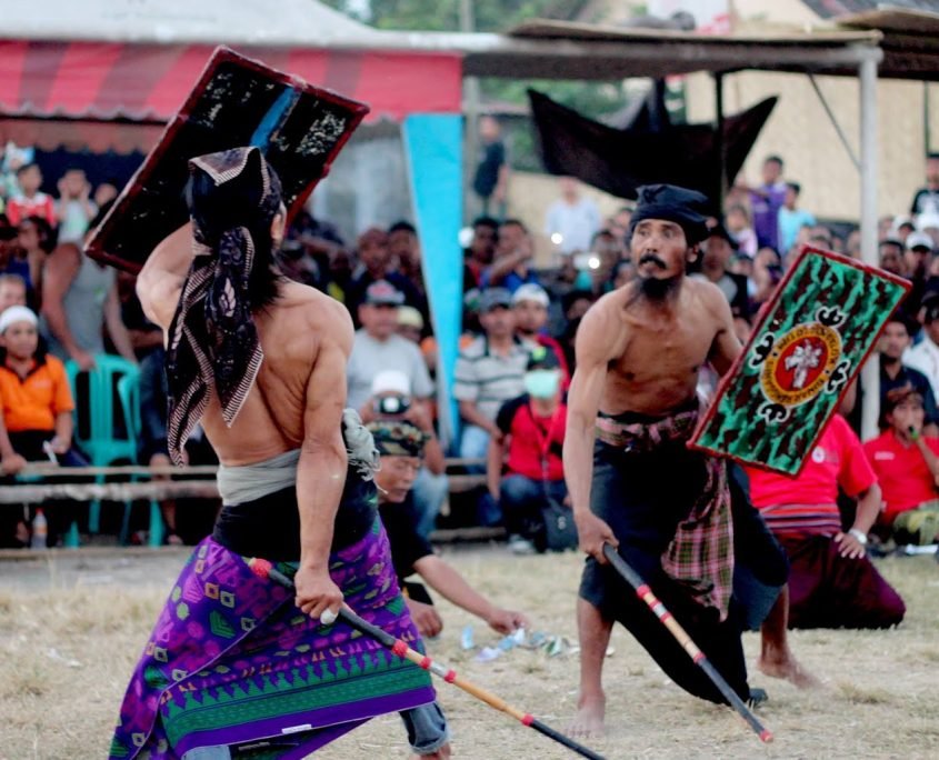 Lombok Traditional Art - HaLoMi Trekker